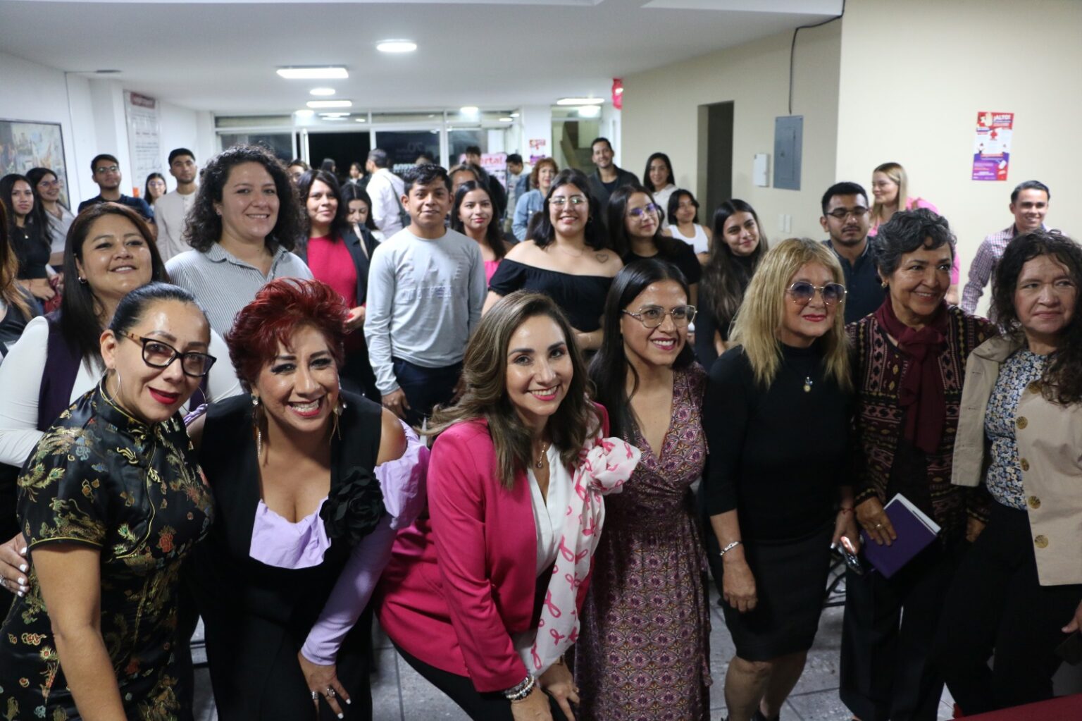 Alma Rosa Bahena Villalobos participó en conversatorio 70 años del voto ...